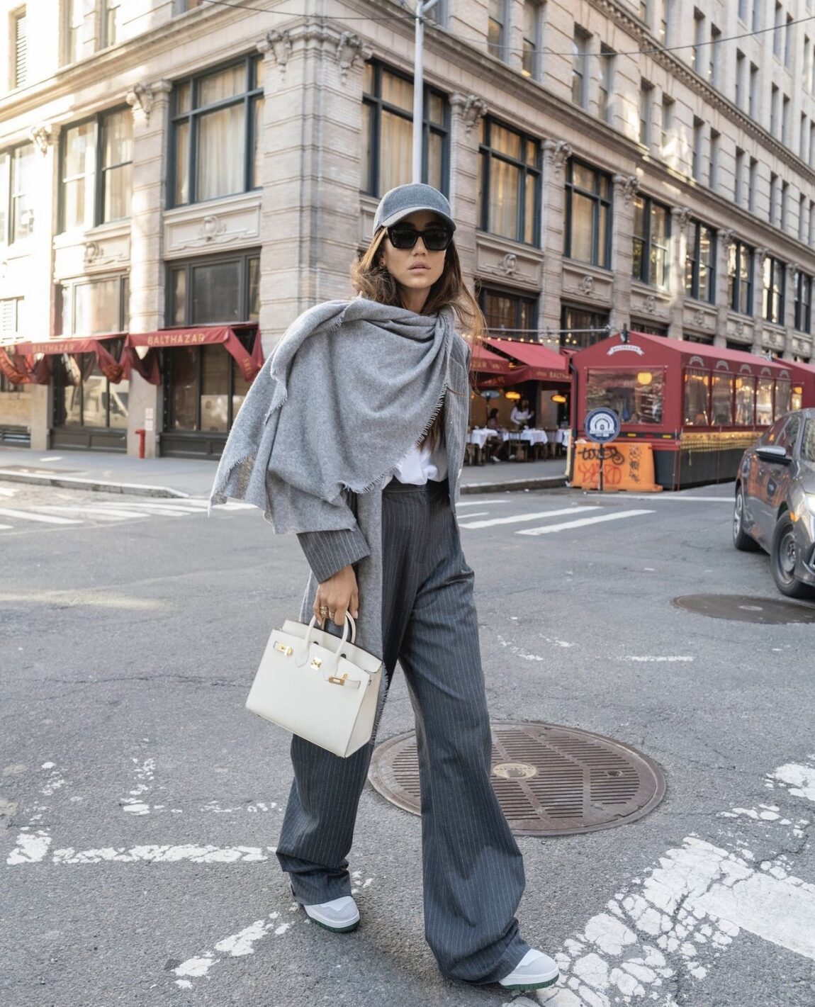 BASIC PIECES EVERYONE SHOULD HAVE IN THEIR WARDROBE | Glam & Glitter