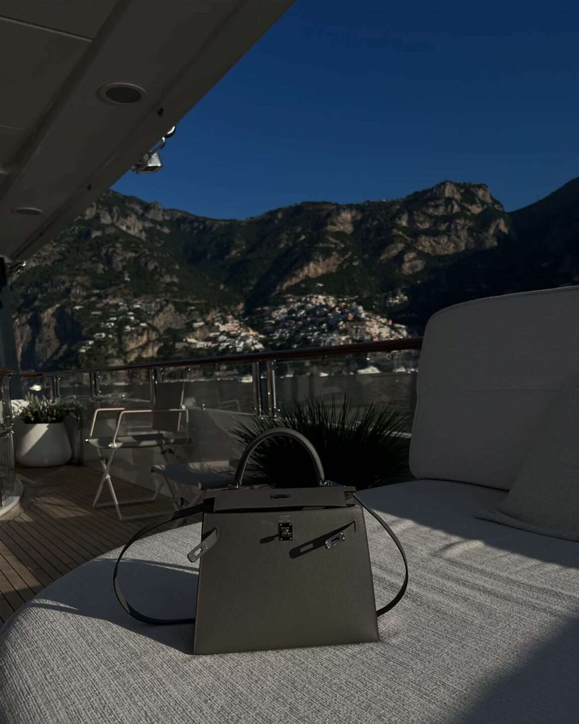 Packing For A Boat Trip | Glam & Glitter